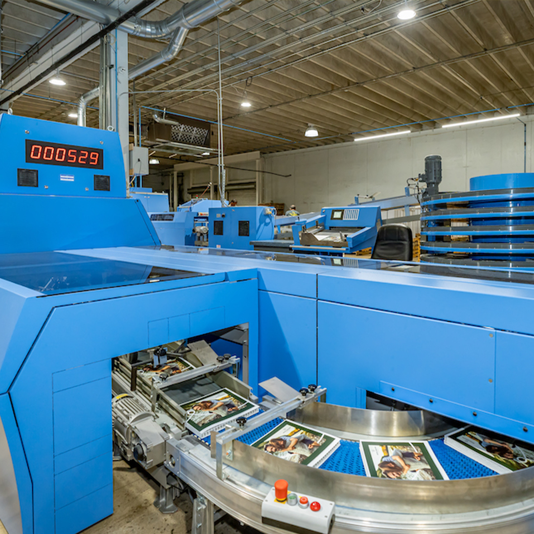 Custom Magazine Printing Services | Solo Printing